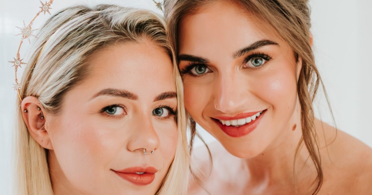 Amy & Charlotte - Couples | PHA