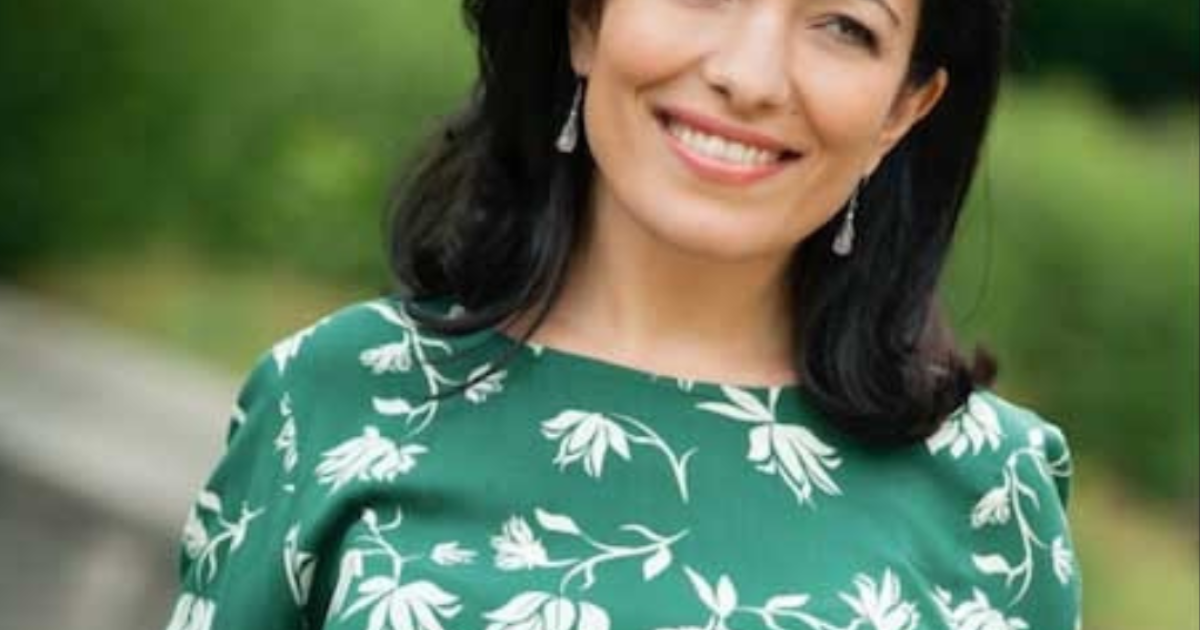 Yasemin shoots for WORLD DUTY FREE | PHA